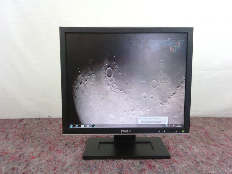 17 inch Dell 1708FPf a - Revolver AV
