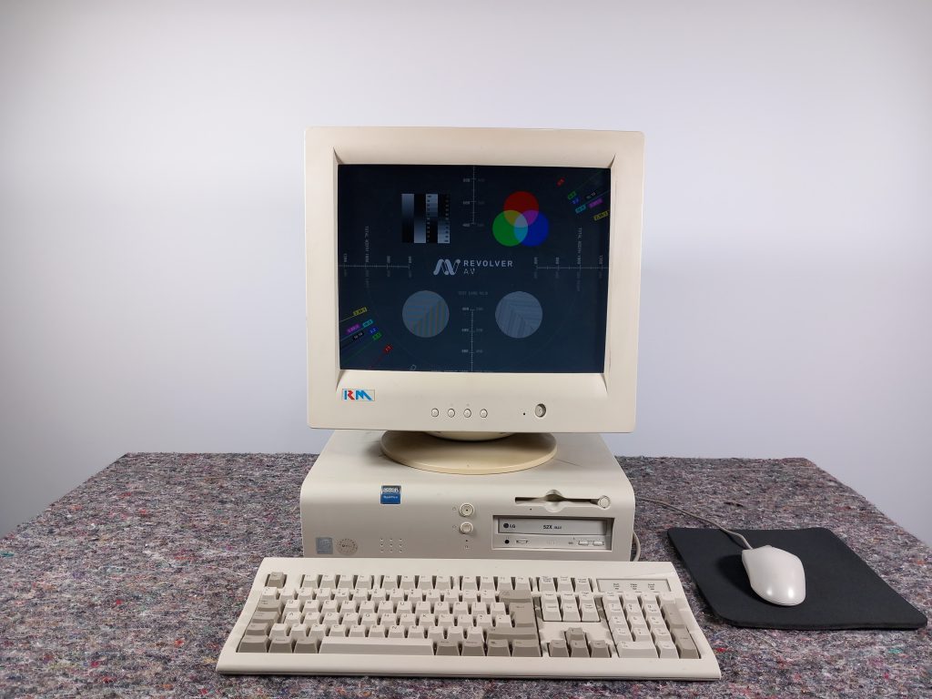 16" RM - VL700 - Revolver AV