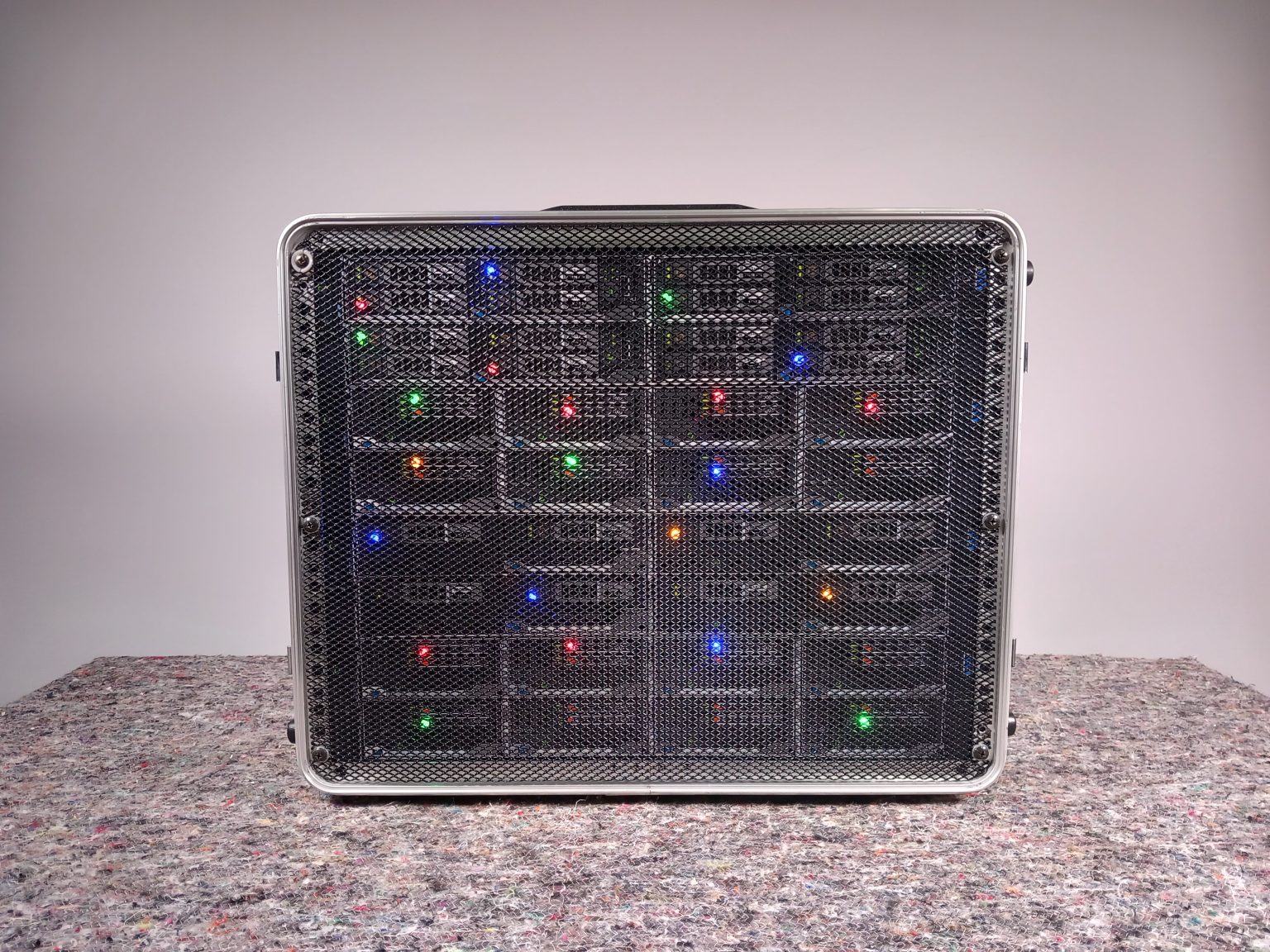 8u LED Server Rack - Revolver AV